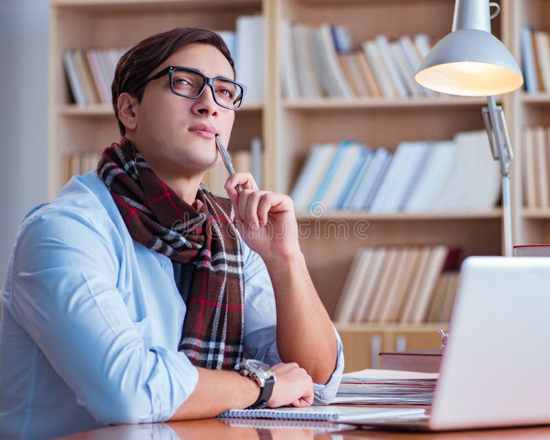 290 Reporter Typing Computer Stock Photos - Free & Royalty-Free Stock ...