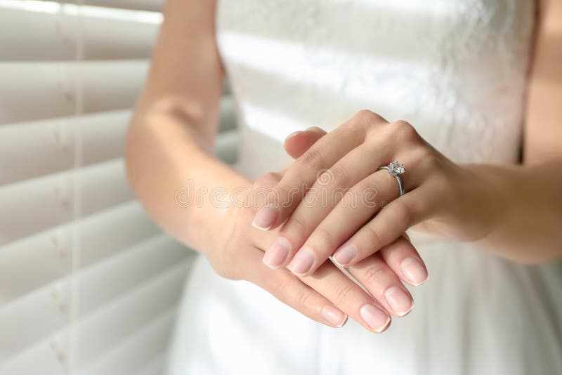 Young Bride Wearing Beautiful Engagement Ring, Closeup Stock Photo ...