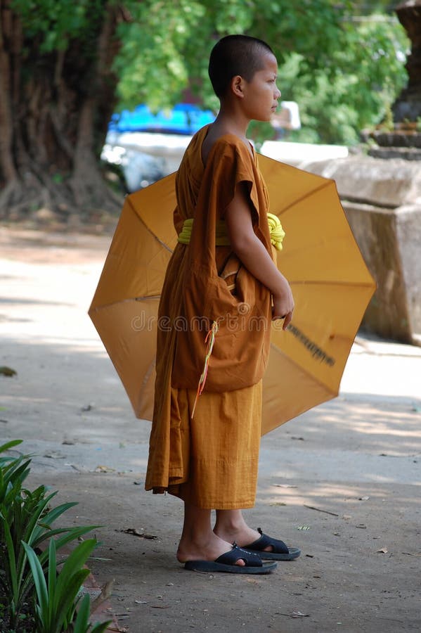 Young buddhist monk editorial photo. Image of buddhism - 43864746