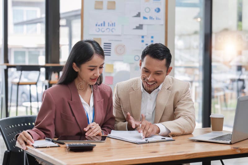 Young Business People Meeting and Planning Teamwork in the Office ...