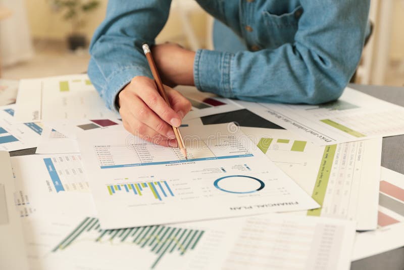 Young Business Woman Doing a Financial Planning Stock Photo - Image of ...