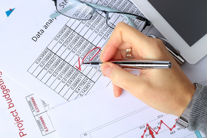 Data graphics analysis stock image. Image of frequency - 25627075