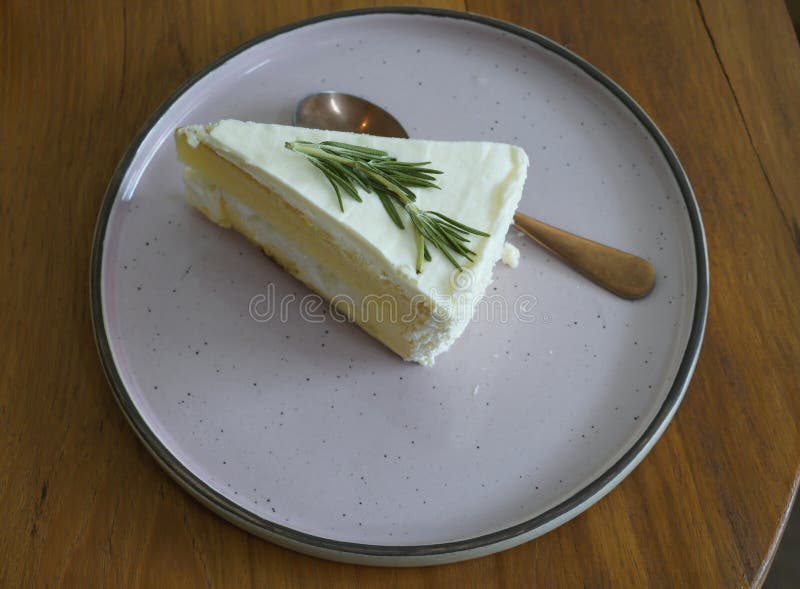 Picture Young Coconut Cake, Soft Texture, Delicious, Smooth Taste ...