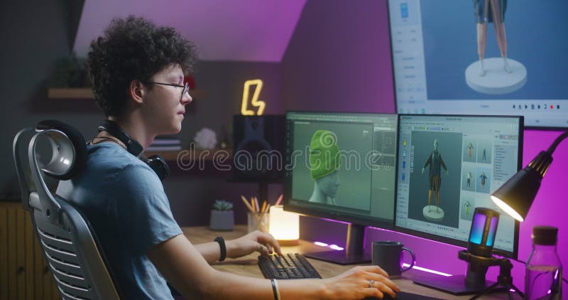 Young 3D Designer Creates Clothes on PC Using Professional Software ...