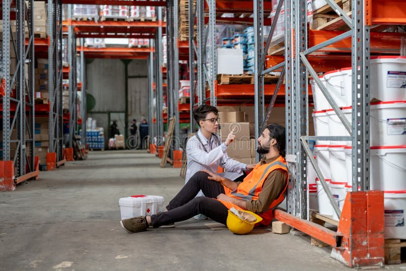 Giving first aid stock image. Image of caucasian, clinician - 25939601