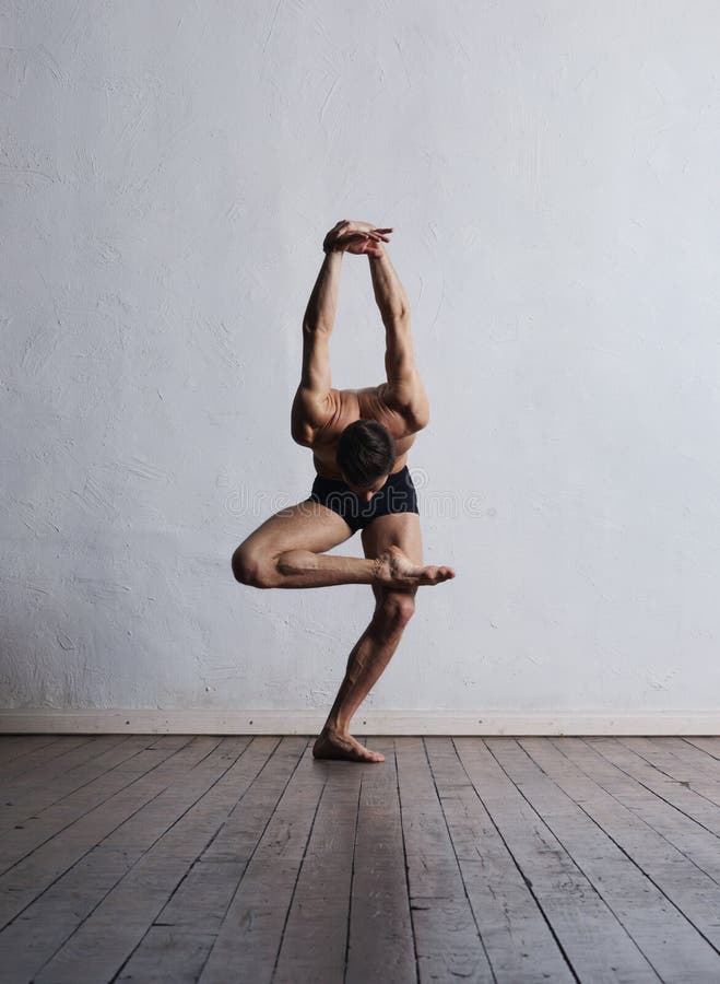 Young and Fit Modern Dancer Performing a Move Stock Image - Image of ...