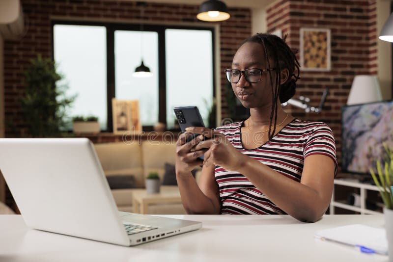 Young Freelancer Typing Message on Smartphone Stock Image - Image of ...