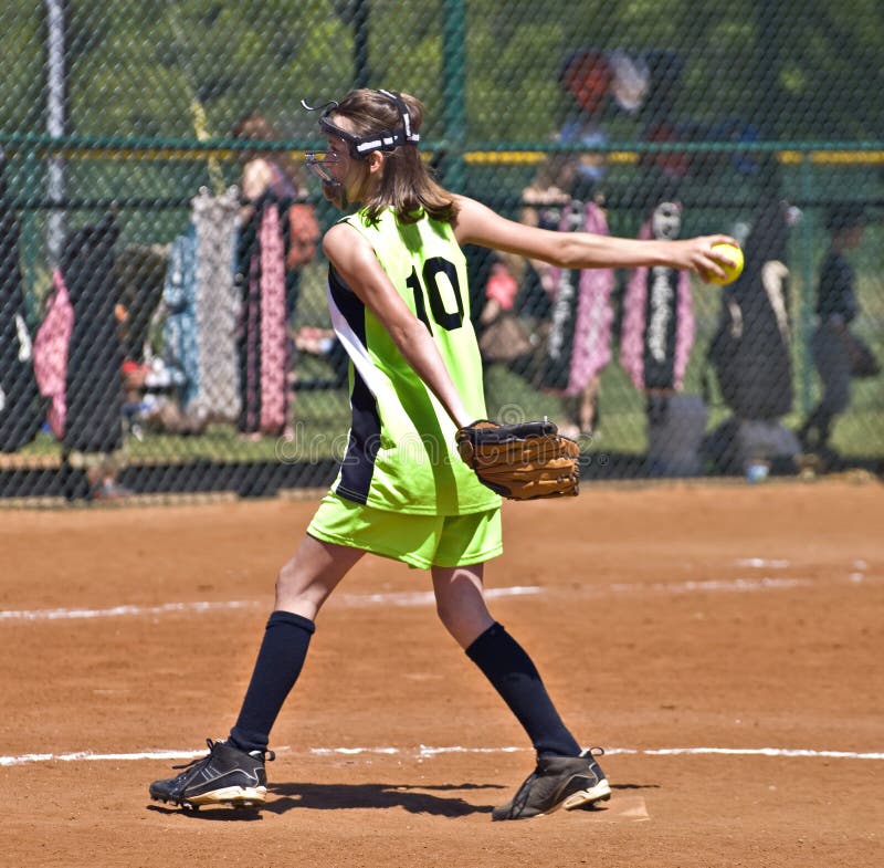 Young Girl Softball Pitcher Stock Image - Image of young, girl: 19370221