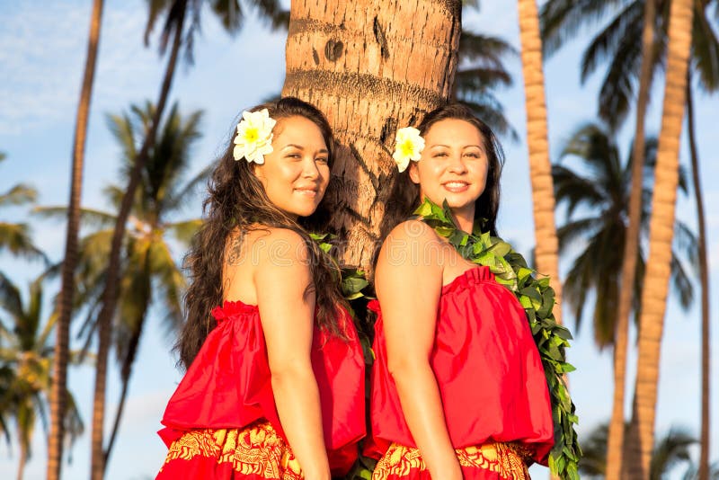 Young hula dancers editorial stock photo. Image of view - 35191853