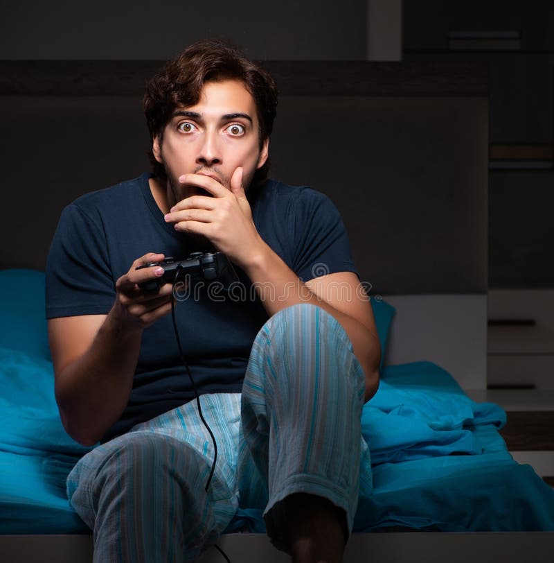 429 Man Playing Computer Game Pc Night Stock Photos - Free & Royalty ...