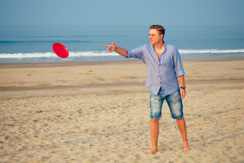 Flying Discus Stock Photos - Free & Royalty-Free Stock Photos from ...