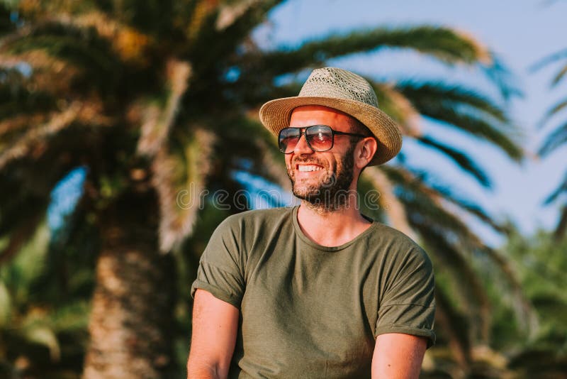 233 Bearded Palm Tree Stock Photos - Free & Royalty-Free Stock Photos ...