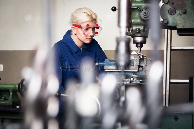 Young Mechanic Apprentice on Milling Machine Stock Image - Image of ...