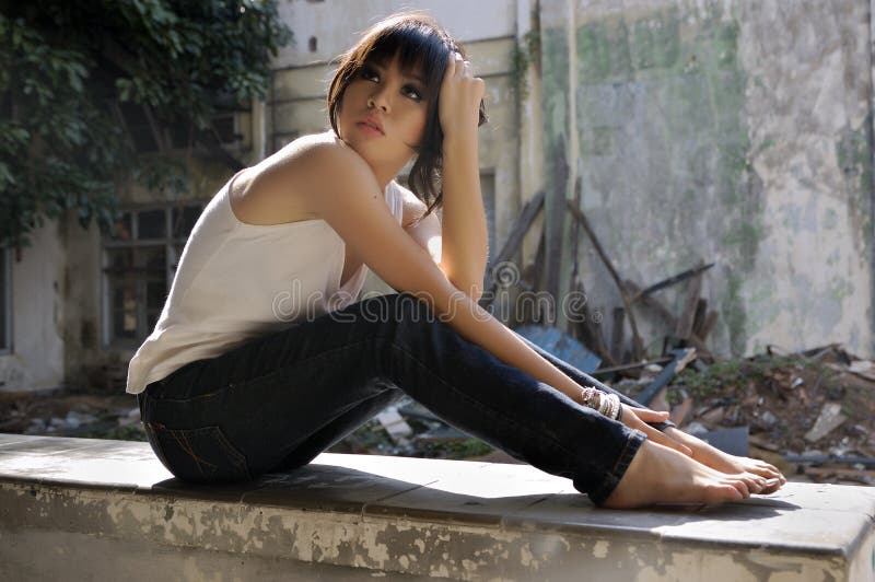 Emo girl reading stock image. Image of mark, atractive - 10995701