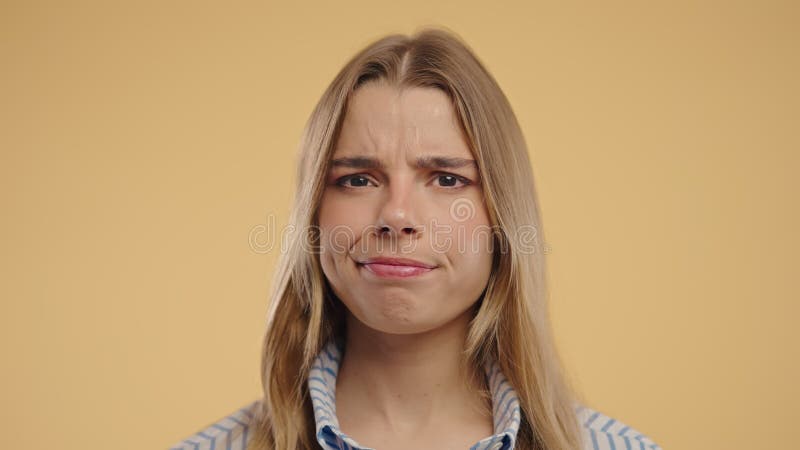 Blonde Woman Shaking Head, Disagreement with Serious Expressive ...