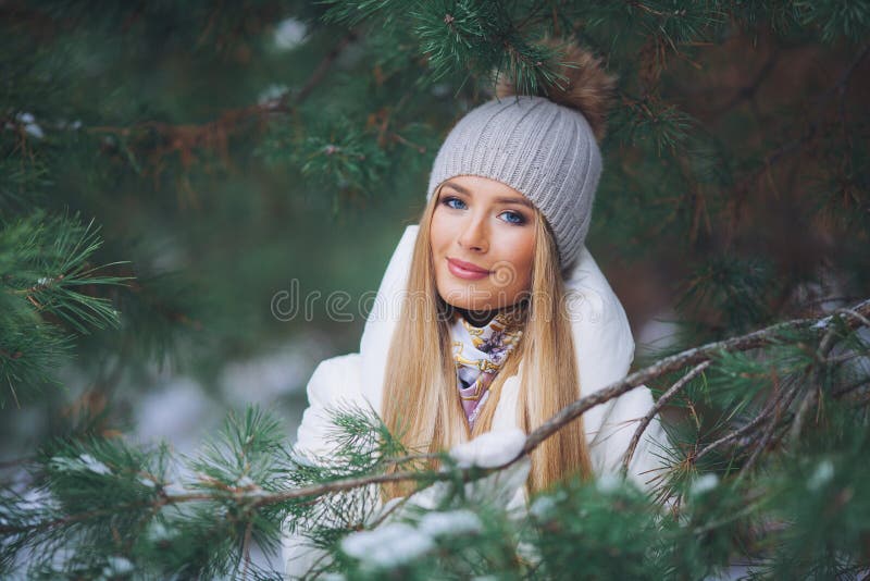 Young Model Girl Walk in the Winter Forest. Stock Image - Image of ...