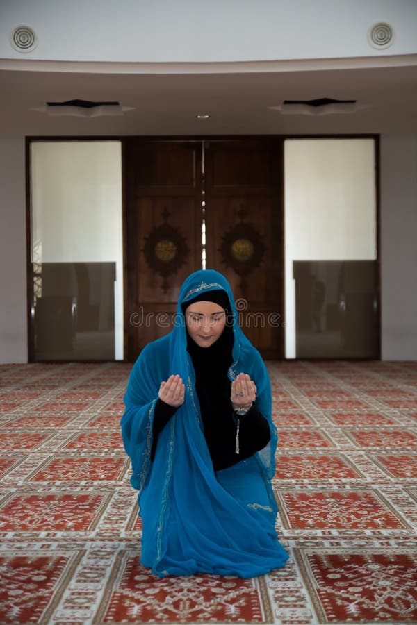 Young Muslim Girl Pray in Mosque Stock Photo - Image of allah, female ...