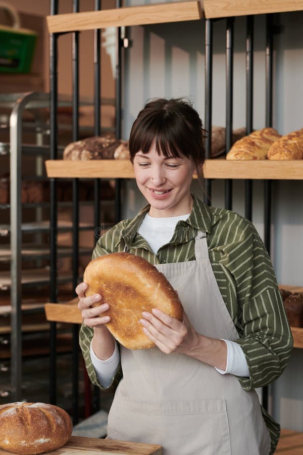 Owner with Fresh Bread in Bakery Stock Image - Image of smiling ...
