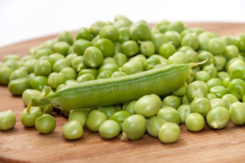 Young Peas and Peas in the Shell Stock Image - Image of vitamin ...