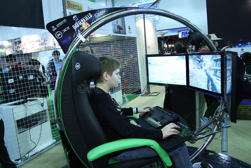 Young People Playing Video Games Editorial Photography - Image of ...