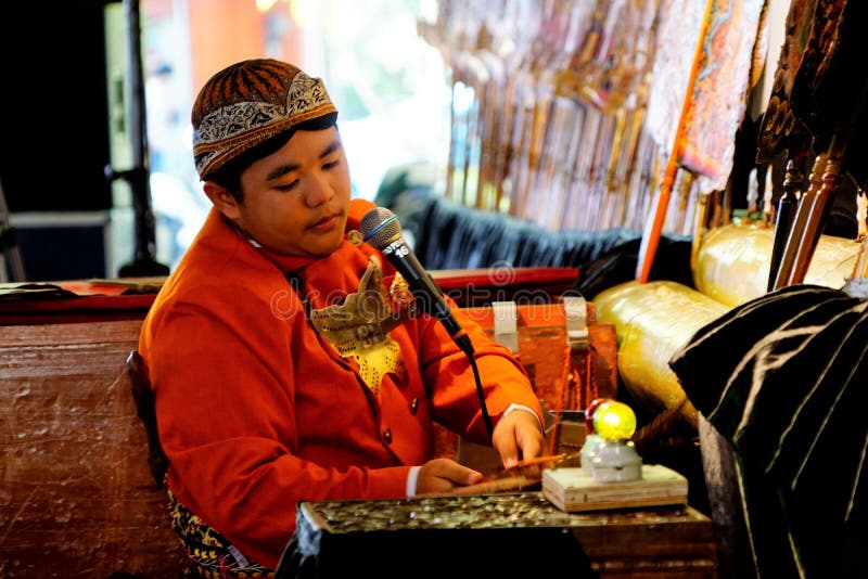 Young Puppet Master on the Show. Editorial Image - Image of women ...