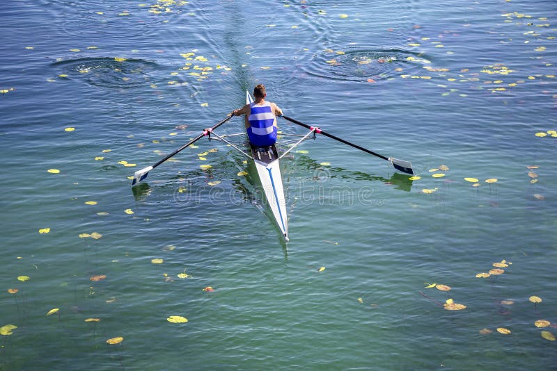 SINGLE ROWING editorial image. Image of endurance, motivation - 52761010