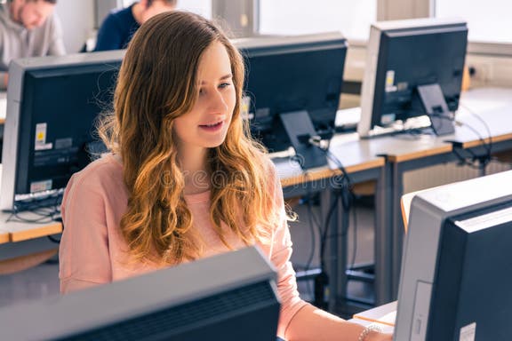 3,557 Computer Lab University Stock Photos - Free & Royalty-Free Stock ...
