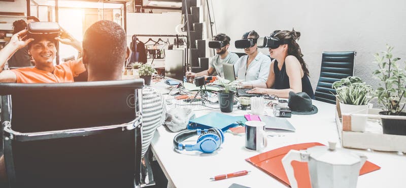 Young Teamwork Using Virtual Reality Glasses in Coworking Creative ...