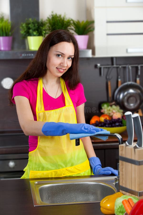 Young Woman Cleaning Kitchen Stock Image - Image of adult, clean: 36682293