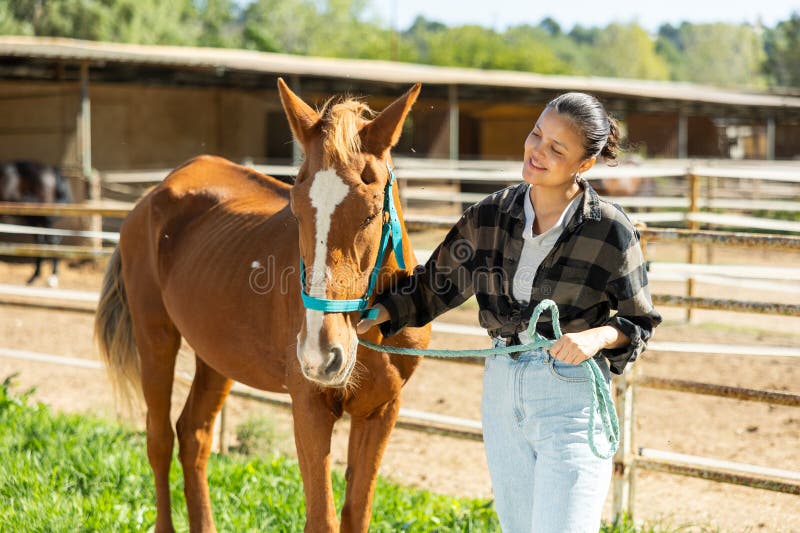 Photos of Model in Image ID 372982672 by Iakov Filimonov - Jackf