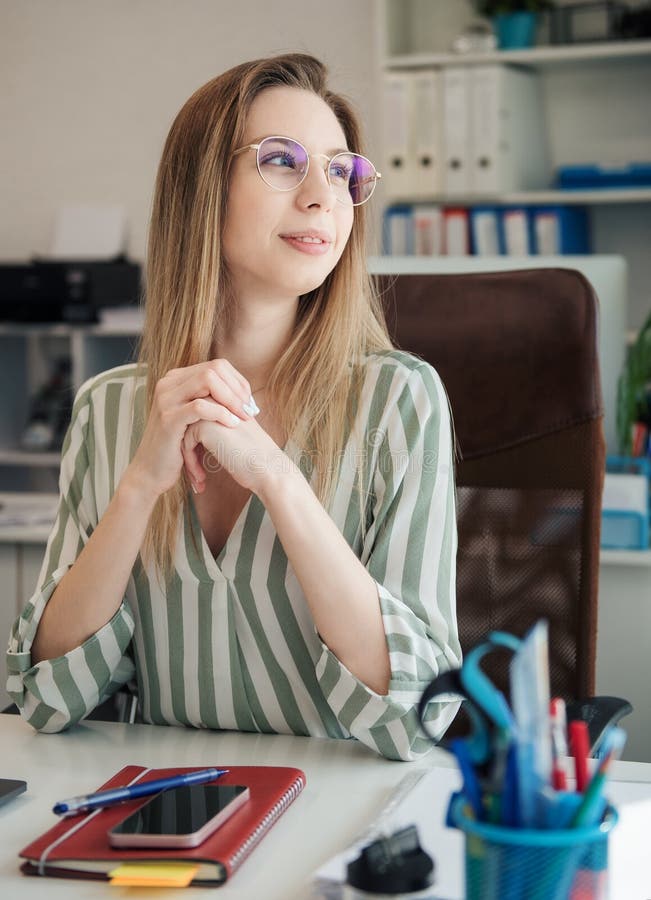 Young Woman Working on a Computer Stock Image - Image of manager ...