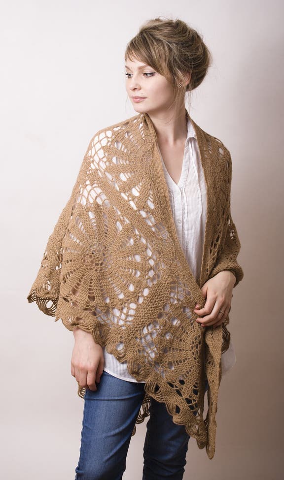 Young woman with wrap stock image. Image of copy, handcarves - 36585425