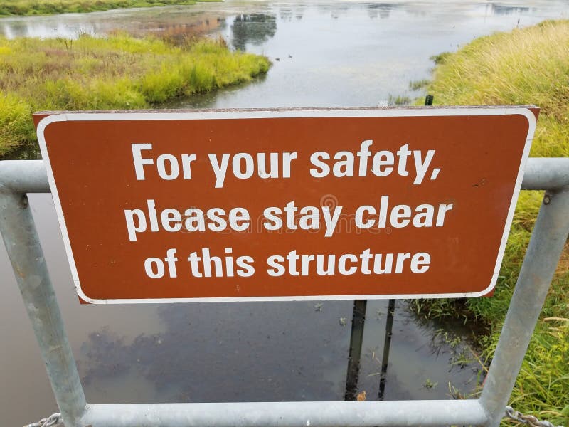 Please Bus Your Table Thank You Sign on Wood Block Stock Image - Image ...