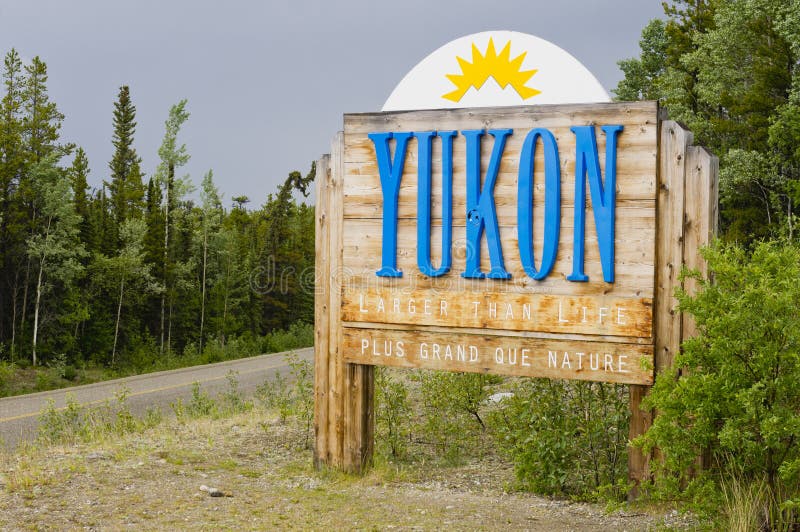Yukon border sign editorial photo. Image of forest, sign - 85870381