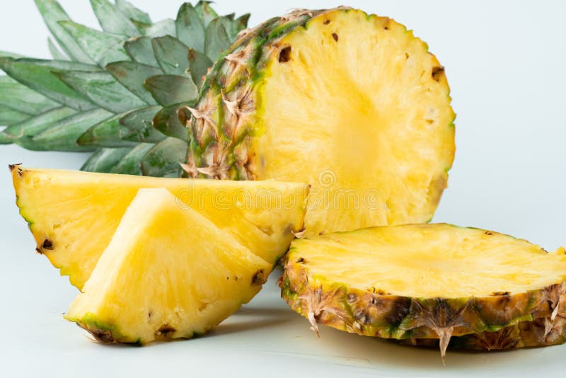 Yummy Ripe pineapple stock image. Image of leaf, plant - 140503513