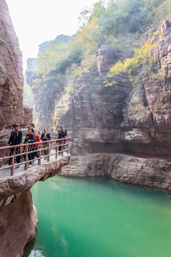 Yuntaishan editorial image. Image of danxia, erect, henan - 96447705