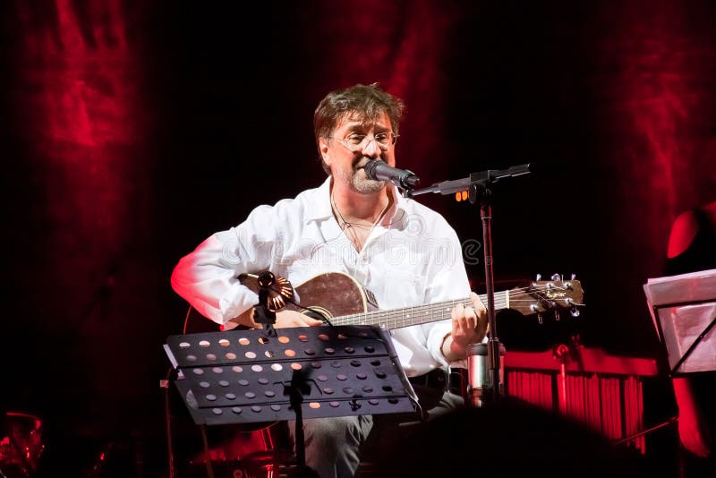 Yuriy Shevchuk, DDT Rock-band Frontman Editorial Photo - Image of hall ...