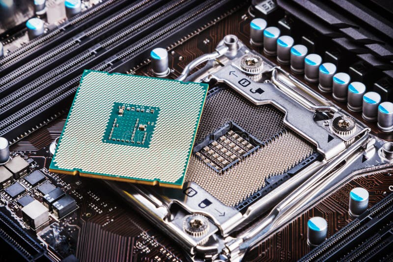 Zócalo De La CPU E Instalación Del Procesador En La Placa Madre Foto de ...