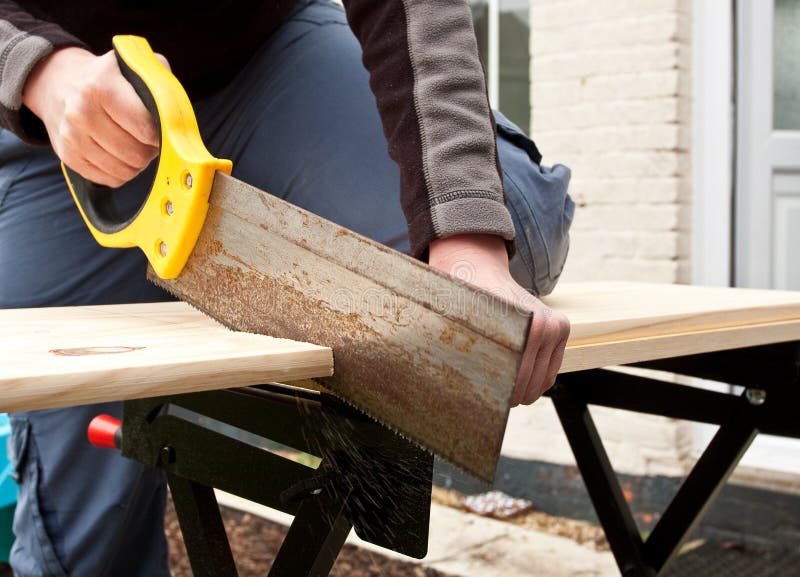 Zaag stock afbeelding. Image of creëren, werk, houtbewerking - 20412975