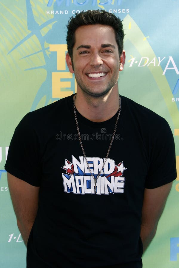 Zachary Levi editorial photo. Image of arriving, levi - 23343436