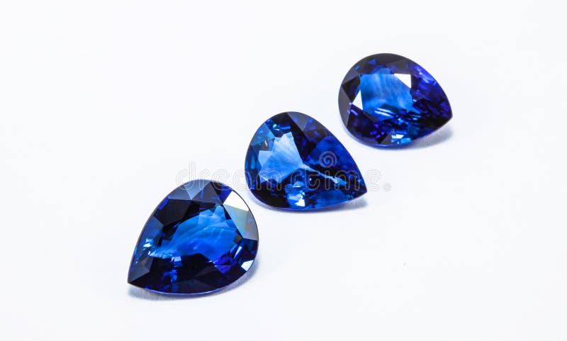 Zafiros azules foto de archivo. Imagen de piedra, gemstones - 31131072