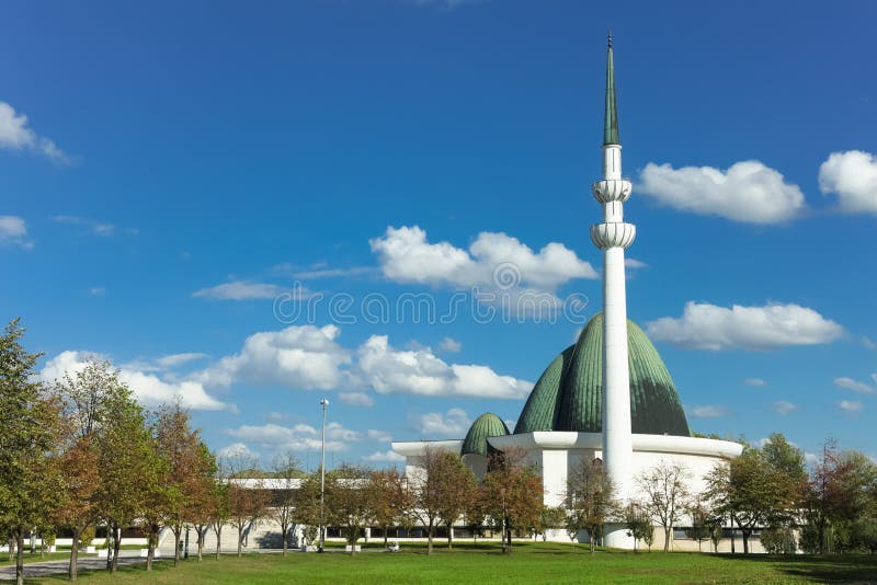 Moschee in Zagreb stockfoto. Bild von frau, erbe, kaiser - 4430440
