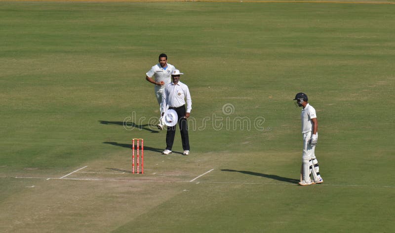 Bowling Run Up of Indian Fast Bowler Ishwar Pandey Editorial Stock ...