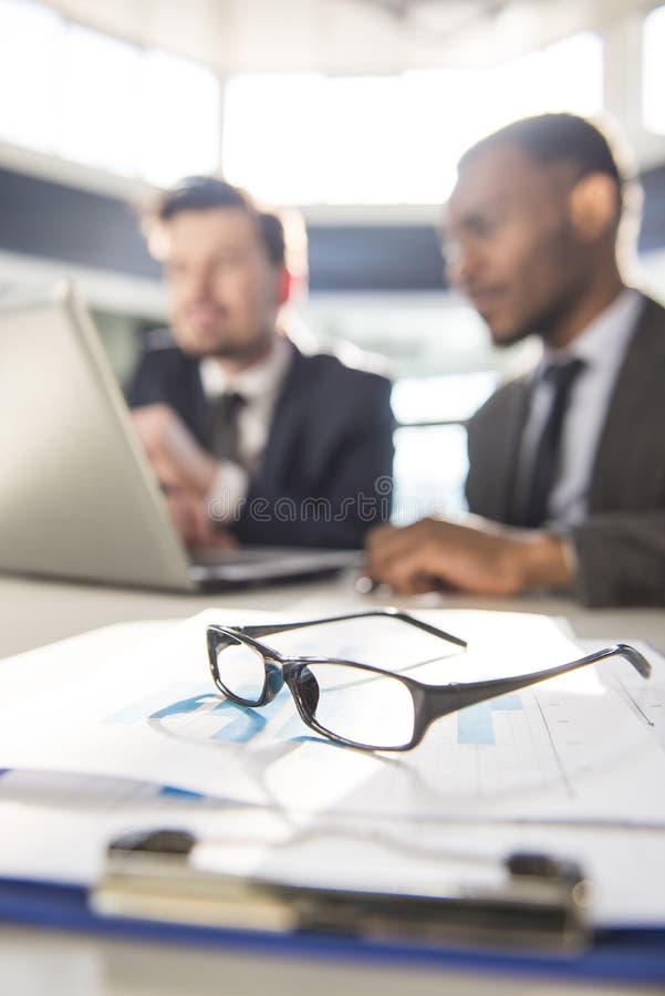 Zaken stock foto. Image of persoon, modern, exemplaar - 50974062