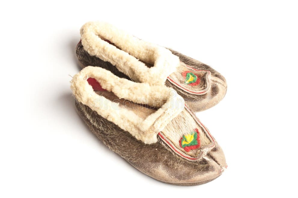 Zapatos de Sami imagen de archivo. Imagen de rusia, fondo - 18992375