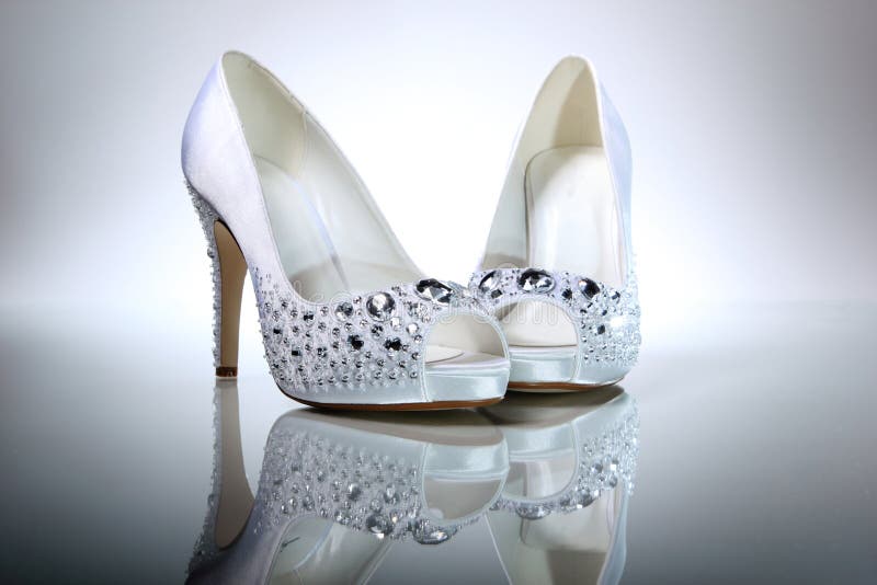 Zapatos Elegantes De La Boda Imagen de archivo - Imagen de mujeres ...