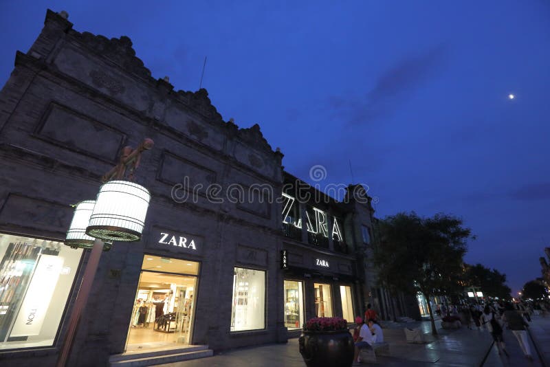Zara store editorial image. Image of retail, gracia, shops - 24193435
