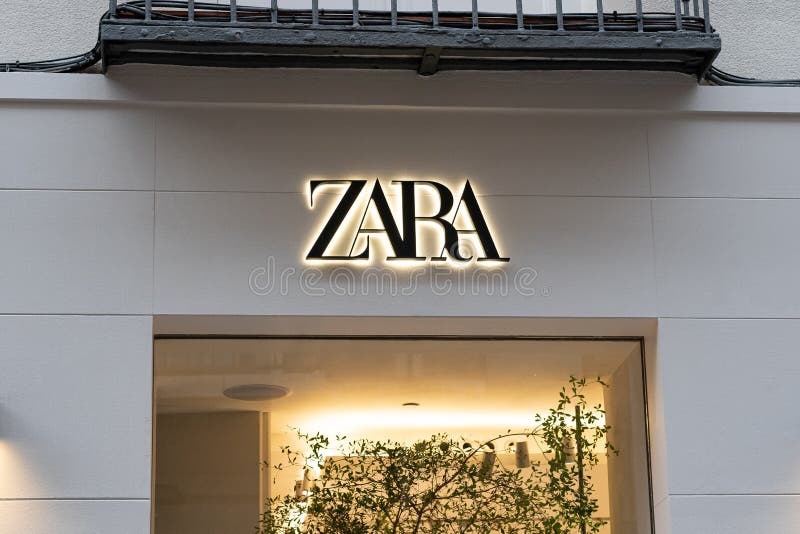 Zara Store Logo editorial image. Image of modern, boutique - 237369585