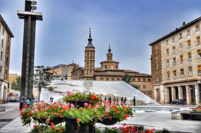 Zaragosa square editorial image. Image of center, basilica - 52700780
