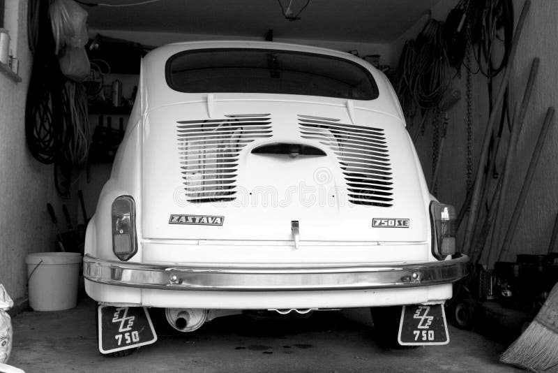 Zastava 750 auto redactionele stock afbeelding. Image of langer - 48139664